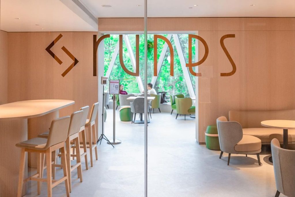「Runes Cafe」玻璃房温室咖啡馆☀大片透明窗环绕、阳光倾泻而入，感受慵懒与宁静☕ - 🇸🇬新加坡省钱皇后-皇后情报局